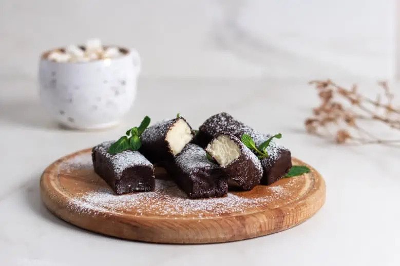 Estonian Food: Kohuke - World Cuisines