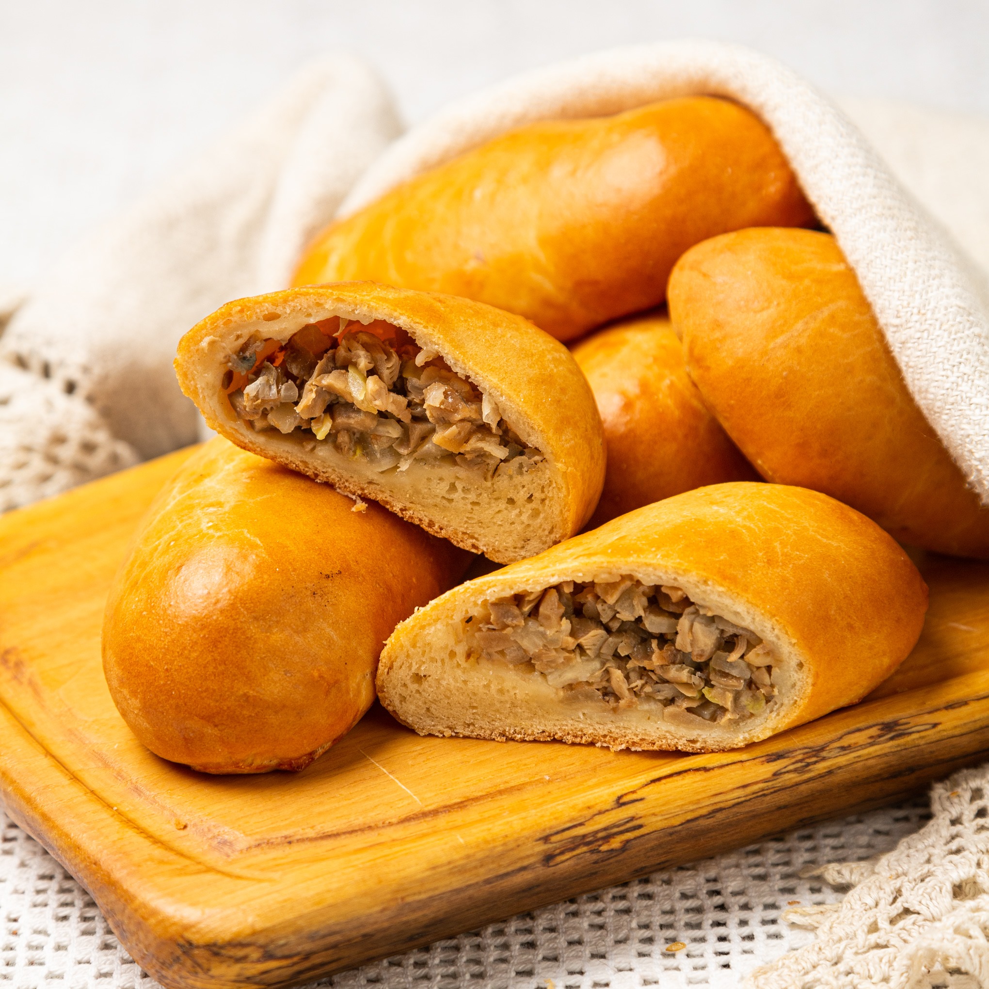 Estonian Food: Pirukas - World Cuisines